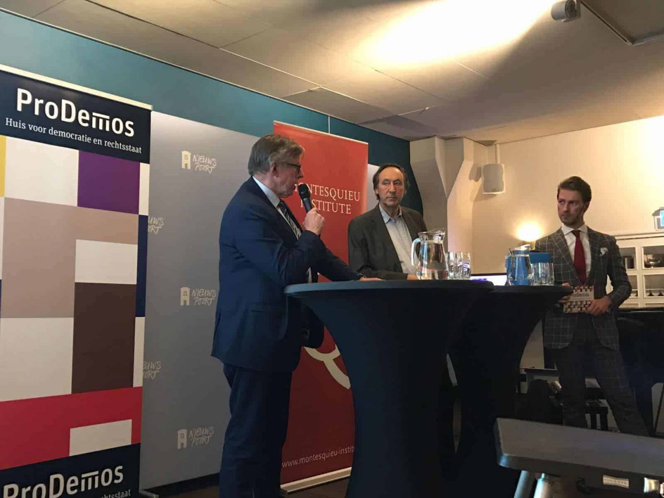 14 februari 2017: machtsverhouding media en politiek - ProDemos