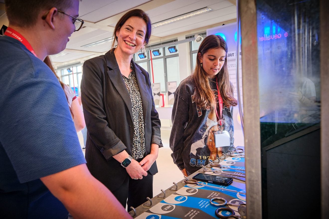 Minister Judith Uitermark (BZK) op bezoek bij ProDemos - ProDemos